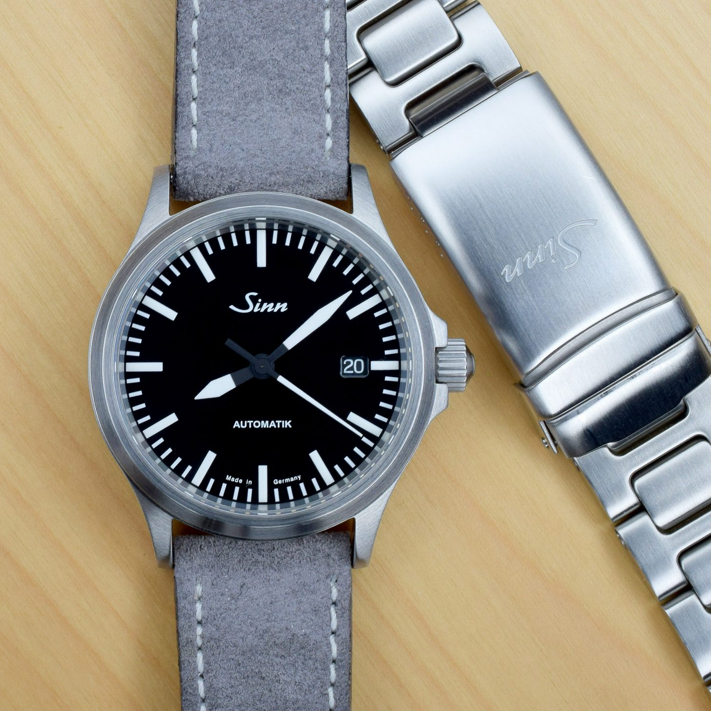 [Sinn] 556i on Gray Suede : Watches